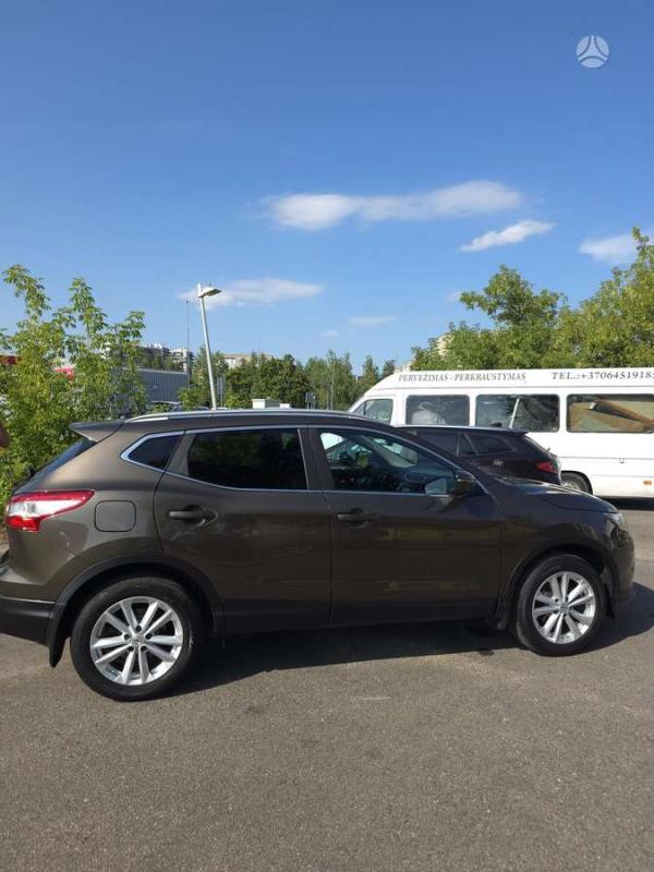Nissan Qashqai 2015 Viļņa vietnē Brūns Nissan Qashqai 2015 Viļņa, ar dzinēja tilpumu 1.20 L un nobraukumu 89 tūkst. km par 9700 €, foto 8 vietnē AUTOMOTO.COM.LV