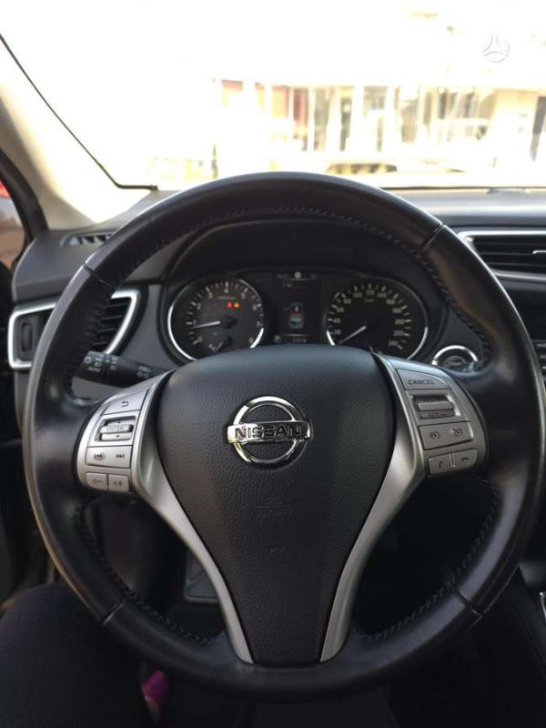 Nissan Qashqai 2015 Viļņa vietnē Brūns Nissan Qashqai 2015 Viļņa, ar dzinēja tilpumu 1.20 L un nobraukumu 89 tūkst. km par 9700 €, foto 10 vietnē AUTOMOTO.COM.LV
