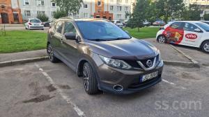 Brown Nissan Qashqai 2015 in Riga, with an engine capacity of 1.20 L and mileage of 143 thousand km for 8800 €, photo 5 on AUTOMOTO.COM.LV