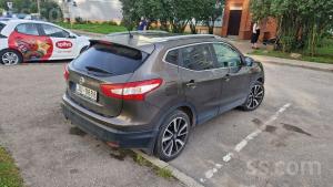 Brown Nissan Qashqai 2015 in Riga, with an engine capacity of 1.20 L and mileage of 143 thousand km for 8800 €, photo 6 on AUTOMOTO.COM.LV
