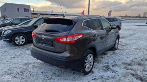 Brūns Nissan Qashqai 2016 Marijampole, ar dzinēja tilpumu 1.60 L un nobraukumu 195 tūkst. km par 9900 €, foto 7 vietnē AUTOMOTO.COM.LV