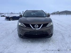 Brown Nissan Qashqai 2016 in Marijampole, with an engine capacity of 1.60 L and mileage of 195 thousand km for 9900 €, photo 2 on AUTOMOTO.COM.LV
