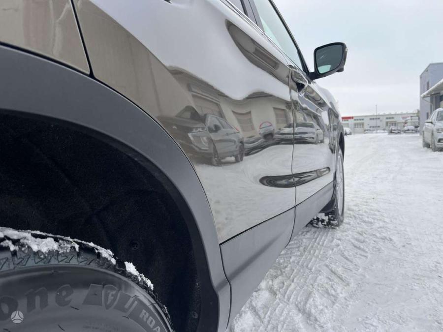 Brown Nissan Qashqai 2016 in Marijampole, with an engine capacity of 1.60 L and mileage of 195 thousand km for 9900 €, photo 20 on AUTOMOTO.COM.LV