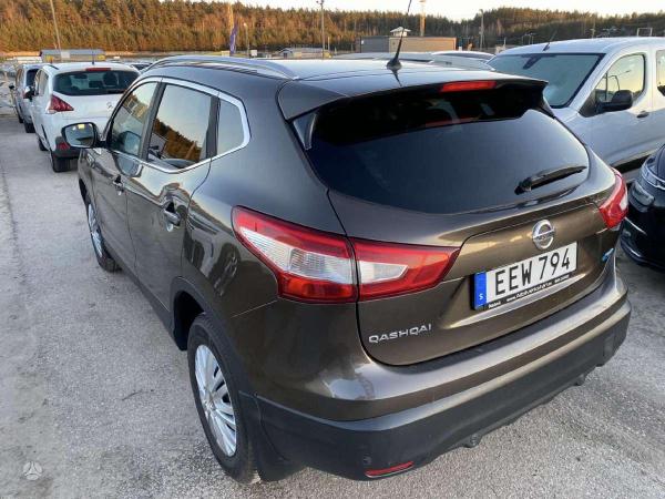 Brūns Nissan Qashqai 2016 Viļņa, ar dzinēja tilpumu 1.46 L un nobraukumu 200 tūkst. km par 7980 €, foto 4 vietnē AUTOMOTO.COM.LV