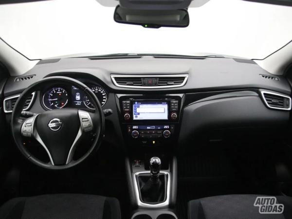 Brown Nissan Qashqai 2016 in Vilnius, with an engine capacity of 1.20 L and mileage of 95 thousand km for 10699 €, photo 2 on AUTOMOTO.COM.LV