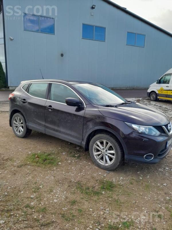 Brown Nissan Qashqai 2016 in Jelgava, with an engine capacity of 1.60 L and mileage of 213 thousand km for 6000 €, photo 3 on AUTOMOTO.COM.LV