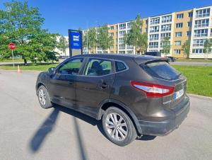 Brūns Nissan Qashqai 2016 Panevēža, ar dzinēja tilpumu 1.60 L un nobraukumu 231 tūkst. km par 3500 €, foto 3 vietnē AUTOMOTO.COM.LV