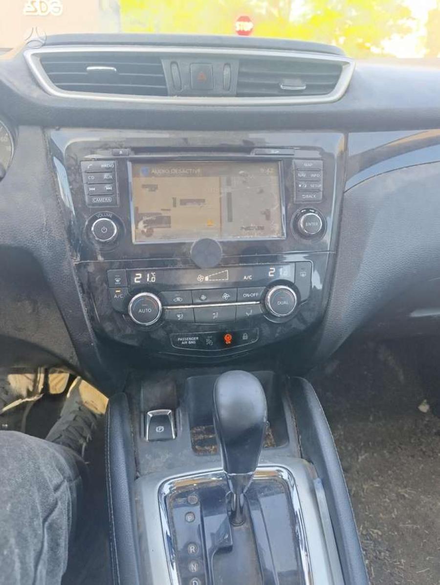 Brūns Nissan Qashqai 2016 Panevēža, ar dzinēja tilpumu 1.60 L un nobraukumu 231 tūkst. km par 3500 €, foto 17 vietnē AUTOMOTO.COM.LV