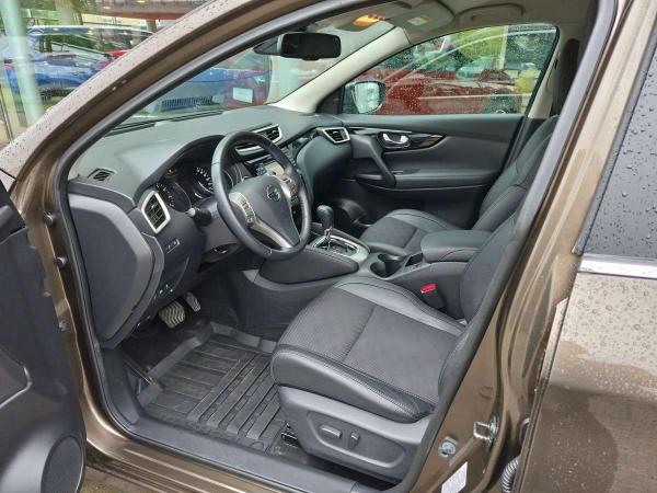 Brūns Nissan Qashqai 2016 Viļņa, ar dzinēja tilpumu 1.20 L un nobraukumu 37 tūkst. km par 11900 €, foto 8 vietnē AUTOMOTO.COM.LV