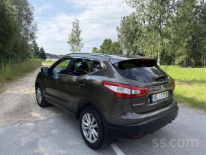Brūns Nissan Qashqai 2016 Rīga, ar dzinēja tilpumu 1.60 L un nobraukumu 118 tūkst. km par 8700 €, foto 4 vietnē AUTOMOTO.COM.LV