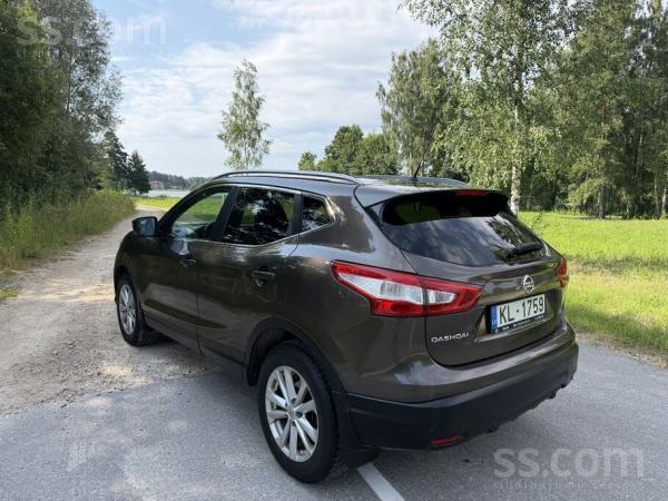 Brūns Nissan Qashqai 2016 Rīga, ar dzinēja tilpumu 1.60 L un nobraukumu 118 tūkst. km par 8700 €, foto 3 vietnē AUTOMOTO.COM.LV