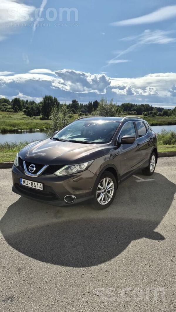 Brown Nissan Qashqai 2016 in Ogre, with an engine capacity of 1.20 L and mileage of 175 thousand km for 9000 €, photo 1 on AUTOMOTO.COM.LV