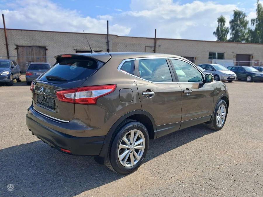 Brūns Nissan Qashqai 2016 Pakruojis, ar dzinēja tilpumu 1.20 L un nobraukumu 120 tūkst. km par 4650 €, foto 11 vietnē AUTOMOTO.COM.LV