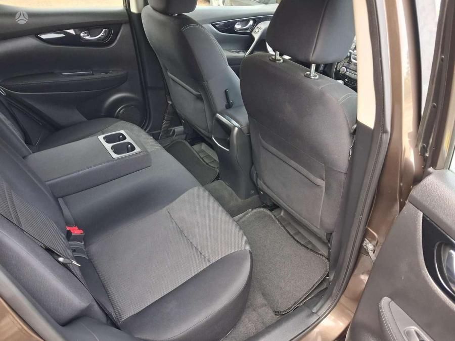 Brūns Nissan Qashqai 2016 Pakruojis, ar dzinēja tilpumu 1.20 L un nobraukumu 120 tūkst. km par 4650 €, foto 21 vietnē AUTOMOTO.COM.LV
