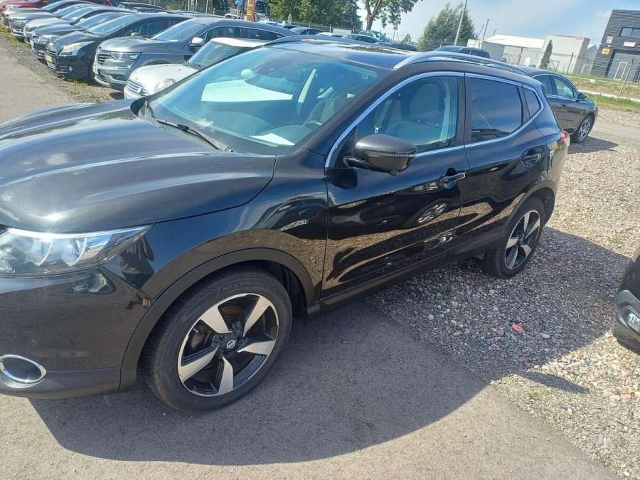 Brown Nissan Qashqai 2016 in Taurage, with an engine capacity of 1.60 L and mileage of 168 thousand km for 7300 €, photo 3 on AUTOMOTO.COM.LV