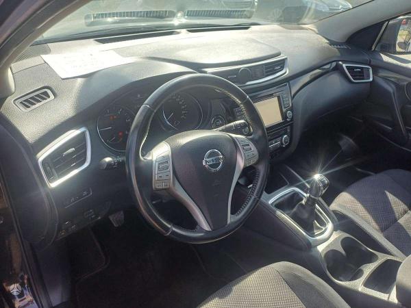 Brown Nissan Qashqai 2016 in Taurage, with an engine capacity of 1.60 L and mileage of 168 thousand km for 7300 €, photo 6 on AUTOMOTO.COM.LV