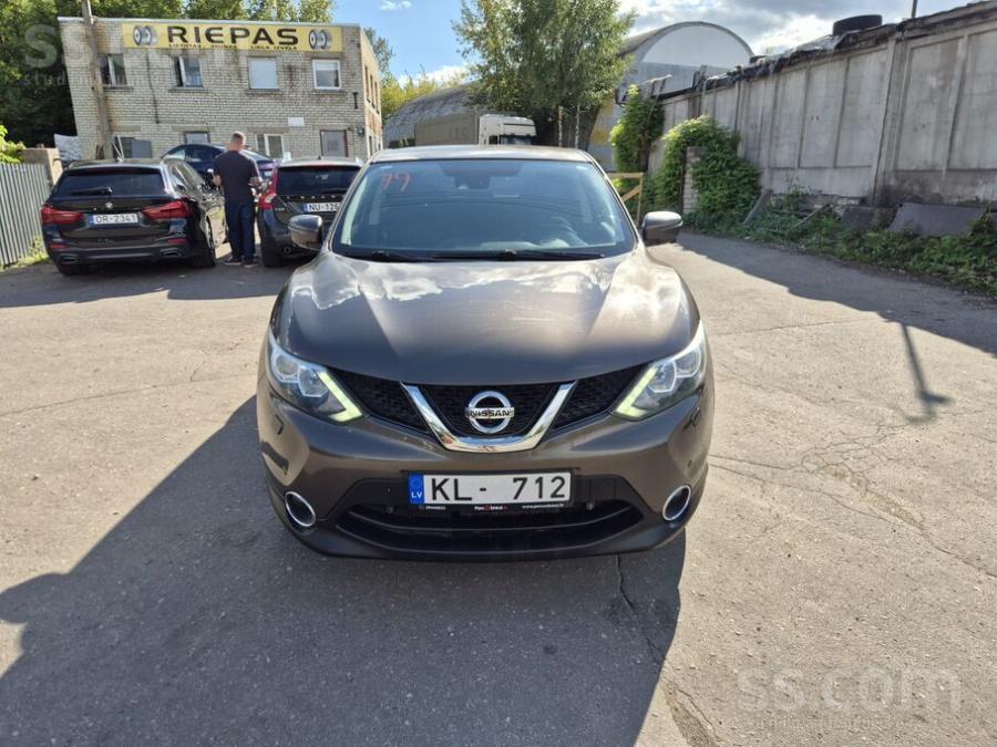 Brūns Nissan Qashqai 2016 Rīga, ar dzinēja tilpumu 1.20 L un nobraukumu 151 tūkst. km par 8990 €, foto 4 vietnē AUTOMOTO.COM.LV