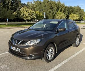 Brown Nissan Qashqai 2016 in Mazeikiai, with an engine capacity of 1.60 L and mileage of 119 thousand km for 11900 €, photo  on AUTOMOTO.COM.LV