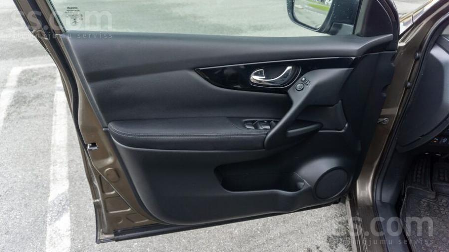 Brūns Nissan Qashqai 2016 Rīga, ar dzinēja tilpumu 1.20 L un nobraukumu 151 tūkst. km par 8590 €, foto 28 vietnē AUTOMOTO.COM.LV