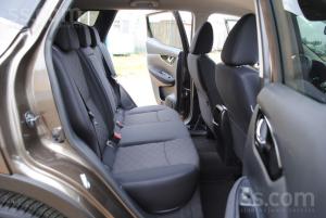 Brown Nissan Qashqai 2016 in Riga, with an engine capacity of 1.60 L and mileage of 190 thousand km for 8990 €, photo 11 on AUTOMOTO.COM.LV