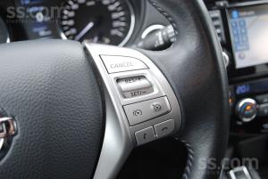 Brown Nissan Qashqai 2016 in Riga, with an engine capacity of 1.60 L and mileage of 190 thousand km for 8990 €, photo 27 on AUTOMOTO.COM.LV