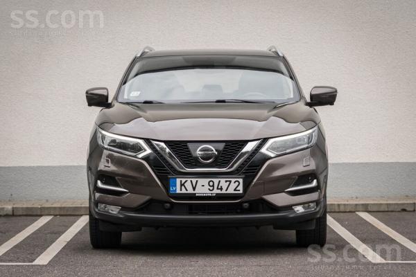 Brown Nissan Qashqai 2017 in Riga, with an engine capacity of 1.20 L and mileage of 0 thousand km for 12950 €, photo 2 on AUTOMOTO.COM.LV