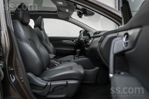 Brown Nissan Qashqai 2017 in Riga, with an engine capacity of 1.20 L and mileage of 0 thousand km for 12950 €, photo 12 on AUTOMOTO.COM.LV