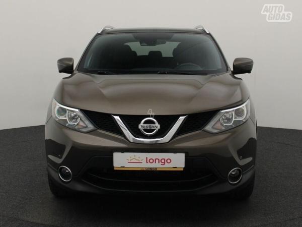 Brown Nissan Qashqai 2017 in Vilnius, with an engine capacity of 1.20 L and mileage of 103 thousand km for 13499 €, photo 3 on AUTOMOTO.COM.LV