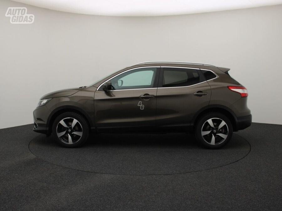 Brūns Nissan Qashqai 2017 Viļņa, ar dzinēja tilpumu 1.20 L un nobraukumu 103 tūkst. km par 13499 €, foto 6 vietnē AUTOMOTO.COM.LV