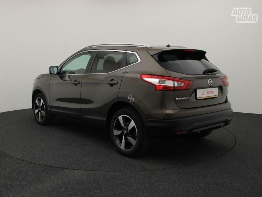 Brūns Nissan Qashqai 2017 Viļņa, ar dzinēja tilpumu 1.20 L un nobraukumu 103 tūkst. km par 13499 €, foto 7 vietnē AUTOMOTO.COM.LV