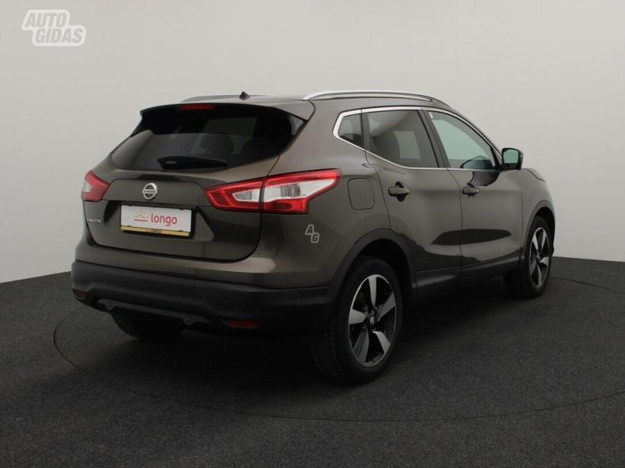 Brūns Nissan Qashqai 2017 Viļņa, ar dzinēja tilpumu 1.20 L un nobraukumu 103 tūkst. km par 13499 €, foto 8 vietnē AUTOMOTO.COM.LV