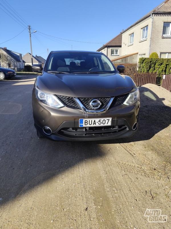 Brown Nissan Qashqai 2017 in Telschi, with an engine capacity of 1.20 L and mileage of 122 thousand km for 7300 €, photo 1 on AUTOMOTO.COM.LV