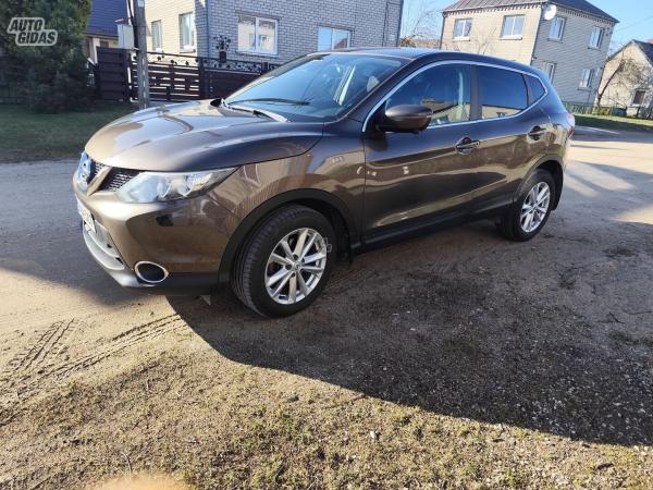Brown Nissan Qashqai 2017 in Telschi, with an engine capacity of 1.20 L and mileage of 122 thousand km for 7300 €, photo 6 on AUTOMOTO.COM.LV