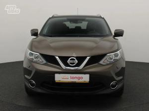 Brown Nissan Qashqai 2017 in Vilnius, with an engine capacity of 1.20 L and mileage of 137 thousand km for 10899 €, photo 4 on AUTOMOTO.COM.LV