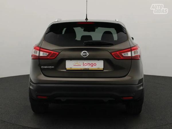 Brown Nissan Qashqai 2017 in Vilnius, with an engine capacity of 1.20 L and mileage of 137 thousand km for 10899 €, photo 5 on AUTOMOTO.COM.LV
