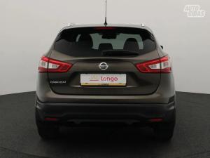 Brown Nissan Qashqai 2017 in Vilnius, with an engine capacity of 1.20 L and mileage of 137 thousand km for 10899 €, photo 6 on AUTOMOTO.COM.LV