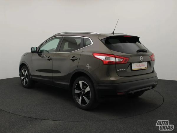 Brown Nissan Qashqai 2017 in Vilnius, with an engine capacity of 1.20 L and mileage of 137 thousand km for 10899 €, photo 7 on AUTOMOTO.COM.LV