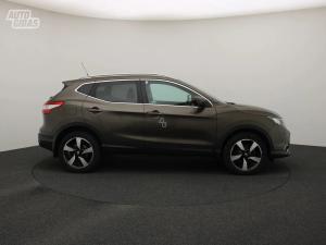 Brown Nissan Qashqai 2017 in Vilnius, with an engine capacity of 1.20 L and mileage of 137 thousand km for 10899 €, photo 10 on AUTOMOTO.COM.LV