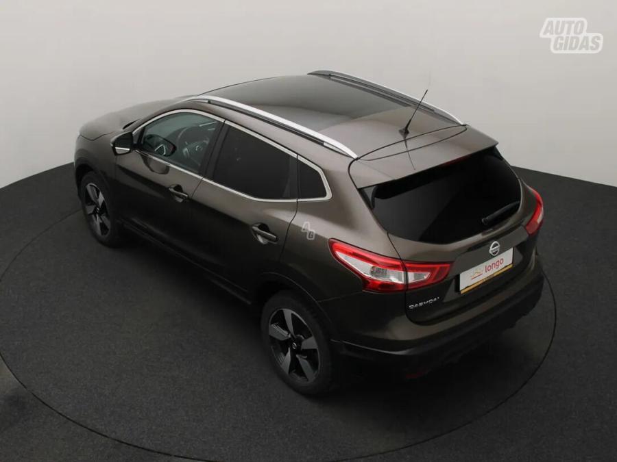 Brown Nissan Qashqai 2017 in Vilnius, with an engine capacity of 1.20 L and mileage of 137 thousand km for 10899 €, photo 13 on AUTOMOTO.COM.LV