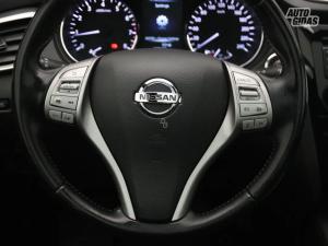 Brown Nissan Qashqai 2017 in Vilnius, with an engine capacity of 1.20 L and mileage of 137 thousand km for 10899 €, photo 19 on AUTOMOTO.COM.LV