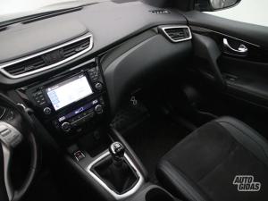 Brown Nissan Qashqai 2017 in Vilnius, with an engine capacity of 1.20 L and mileage of 137 thousand km for 10899 €, photo 22 on AUTOMOTO.COM.LV
