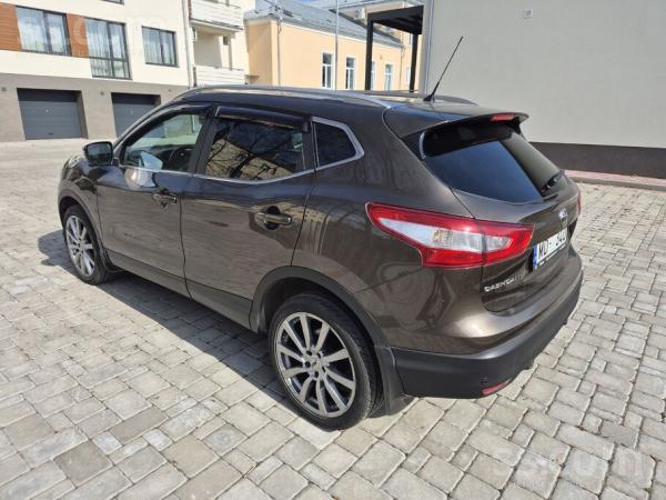 Brūns Nissan Qashqai 2017 Rēzekne, ar dzinēja tilpumu 1.20 L un nobraukumu 61 tūkst. km par 11500 €, foto 3 vietnē AUTOMOTO.COM.LV