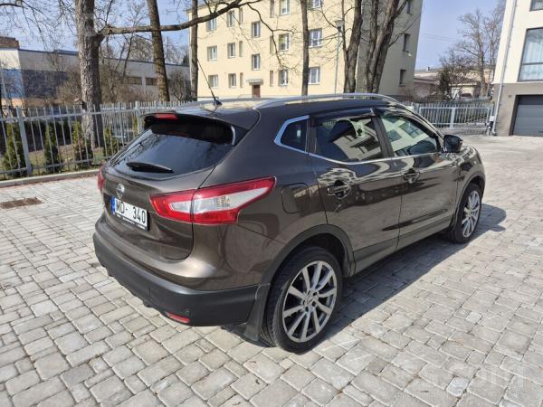 Brūns Nissan Qashqai 2017 Rēzekne, ar dzinēja tilpumu 1.20 L un nobraukumu 61 tūkst. km par 11500 €, foto 4 vietnē AUTOMOTO.COM.LV