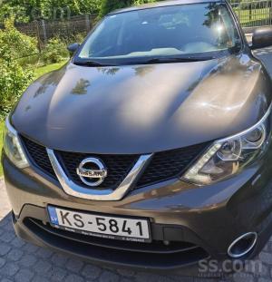 Brown Nissan Qashqai 2017 in Riga, with an engine capacity of 1.60 L and mileage of 140 thousand km for 9300 €, photo  on AUTOMOTO.COM.LV