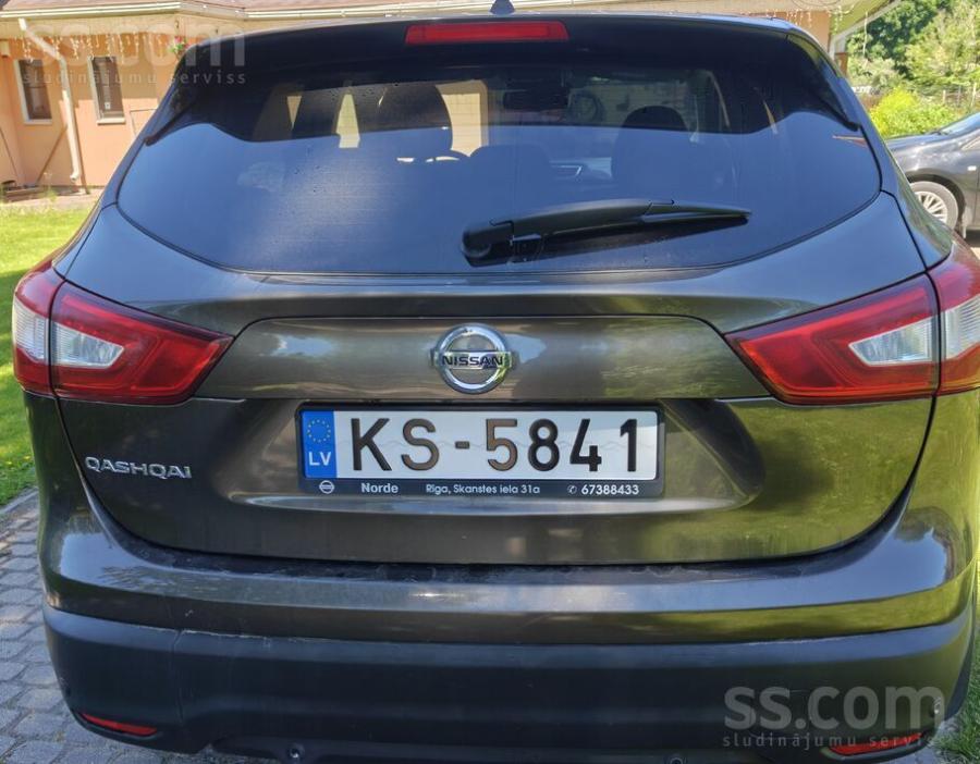 Brown Nissan Qashqai 2017 in Riga, with an engine capacity of 1.60 L and mileage of 140 thousand km for 9300 €, photo 7 on AUTOMOTO.COM.LV