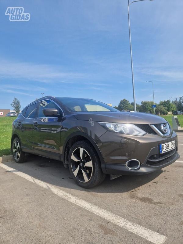 Brūns Nissan Qashqai 2017 Viļņa, ar dzinēja tilpumu 1.20 L un nobraukumu 155 tūkst. km par 8500 €, foto  vietnē AUTOMOTO.COM.LV