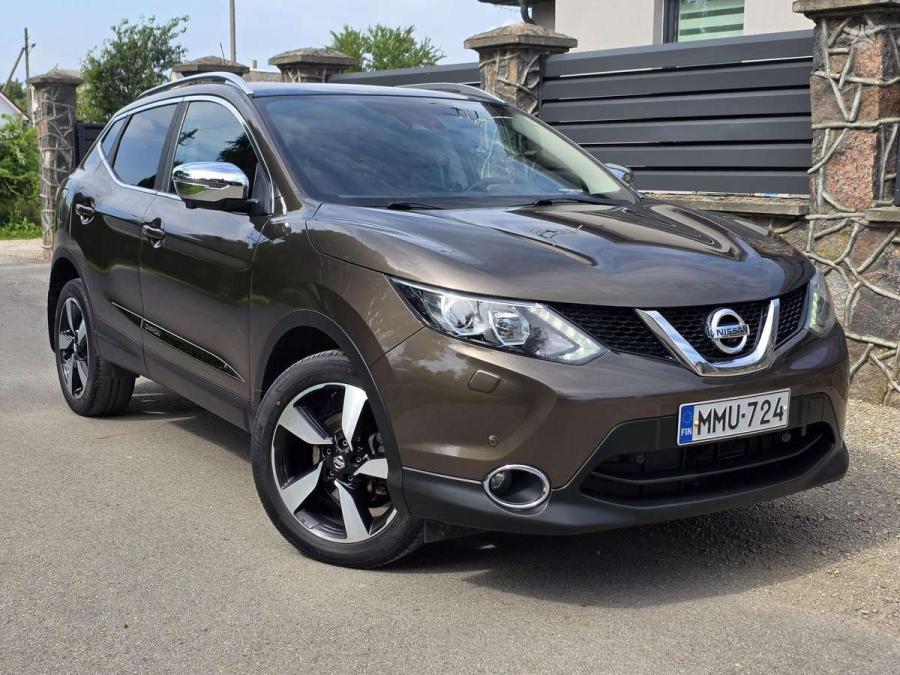 Brown Nissan Qashqai 2017 in Radviliskis, with an engine capacity of 1.20 L and mileage of 135 thousand km for 8200 €, photo 3 on AUTOMOTO.COM.LV