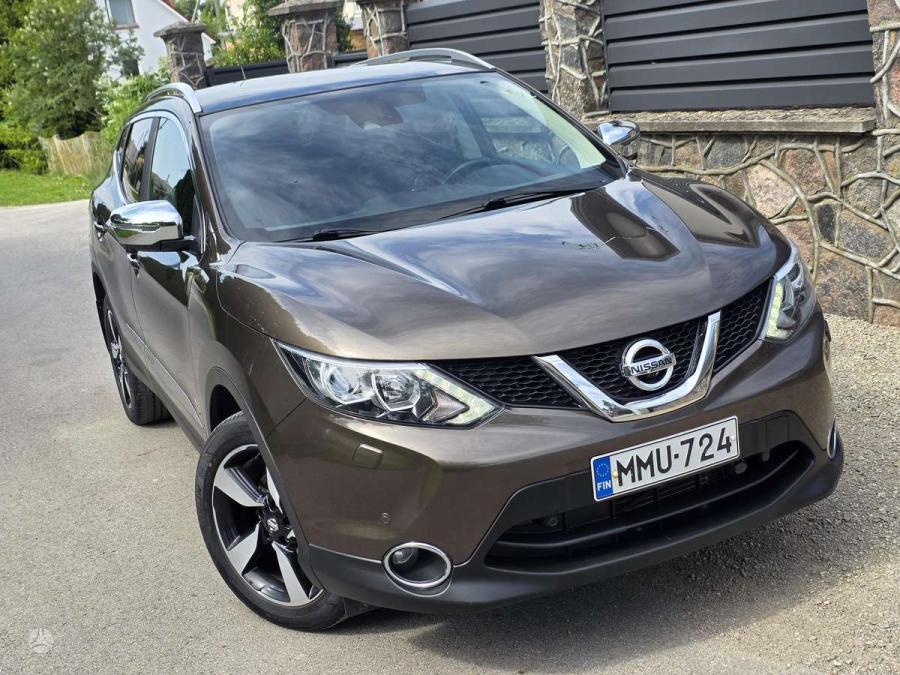 Brown Nissan Qashqai 2017 in Radviliskis, with an engine capacity of 1.20 L and mileage of 135 thousand km for 8200 €, photo 4 on AUTOMOTO.COM.LV