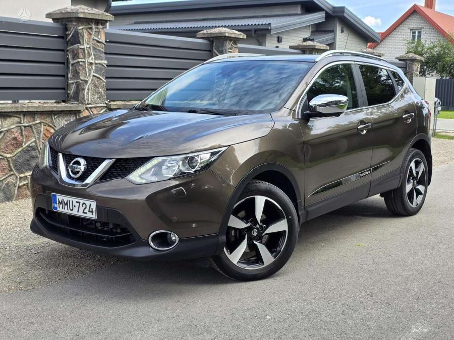Brown Nissan Qashqai 2017 in Radviliskis, with an engine capacity of 1.20 L and mileage of 135 thousand km for 8200 €, photo 7 on AUTOMOTO.COM.LV