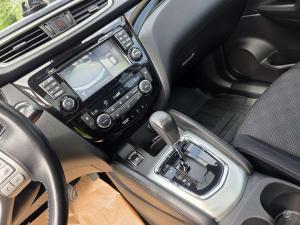 Brown Nissan Qashqai 2017 in Radviliskis, with an engine capacity of 1.20 L and mileage of 135 thousand km for 8200 €, photo 16 on AUTOMOTO.COM.LV